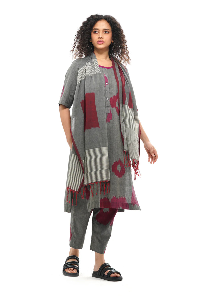 YAMI STOLE – Store Anonym